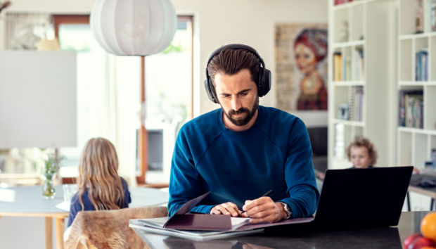5 Tips and Useful Tools for Managing Your Hybrid Workspace - Comeau ...