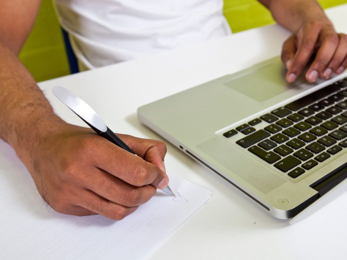 4 Ways Modern Technology is Changing the Writing World - Comeau Computing