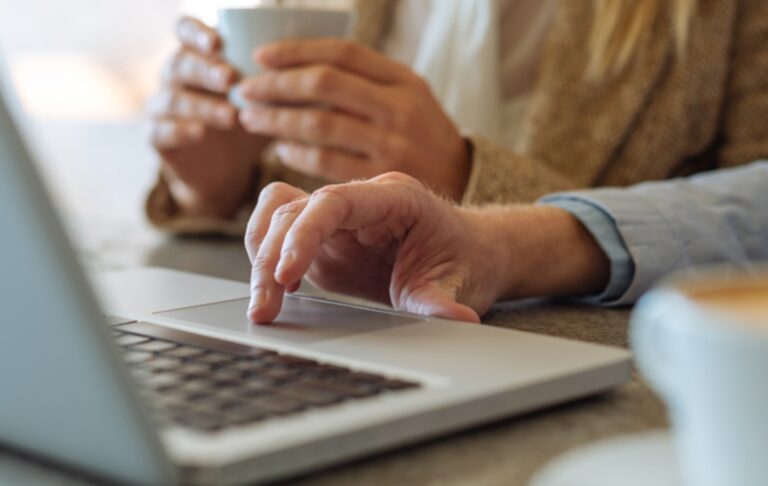 How Do Online Auctions Work & Are They Safe? - Comeau Computing