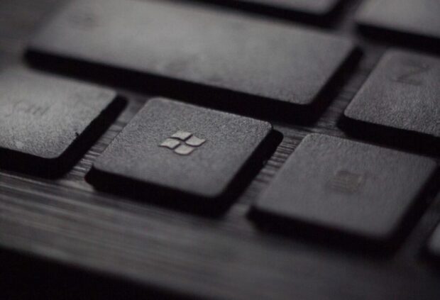 How to Fix Black Screen Errors in Windows - Comeau Computing